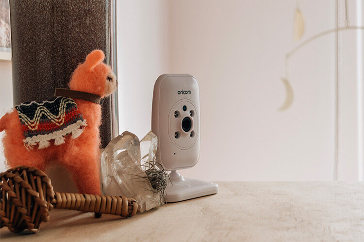 Oricom Secure715 video baby monitor